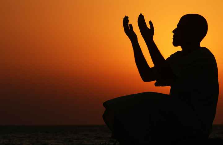 Allah Berjanji Pasti Mengabulkan Doa!