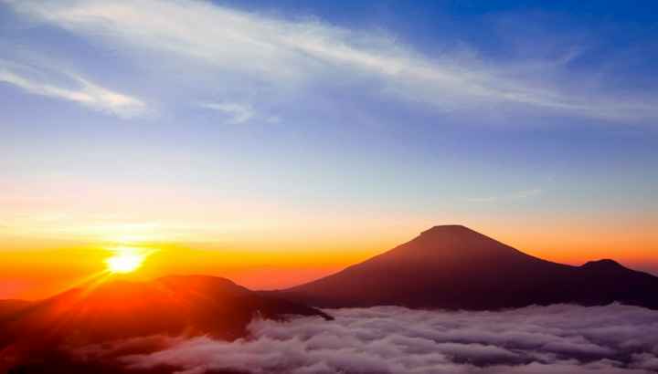 Pesona Bukit Sikunir, Spot Berburu Sunrise Terindah se-Asia Tenggara