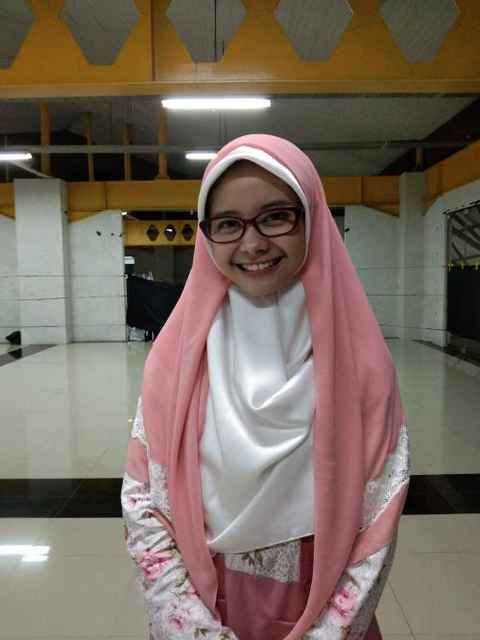 Tips Davrina Rianda Tampil Cantik Alami